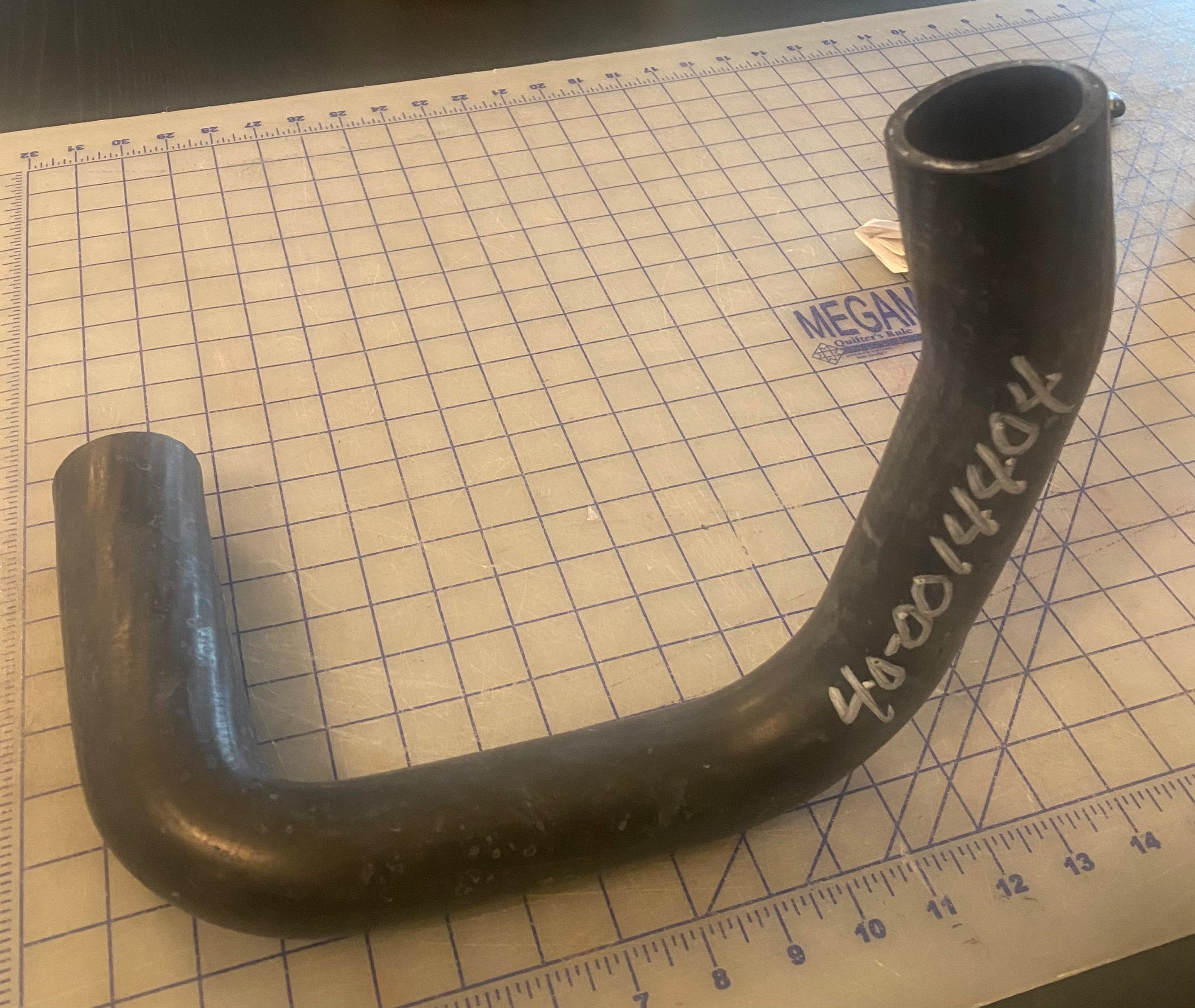 40-0014404 Radiator lower hose, Hercules radiator hose for the 1600 se